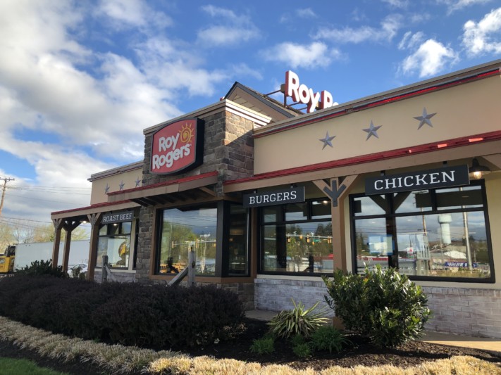 Roy Rogers Gets a Makeover - Foodservice Equipment Reports Magazine