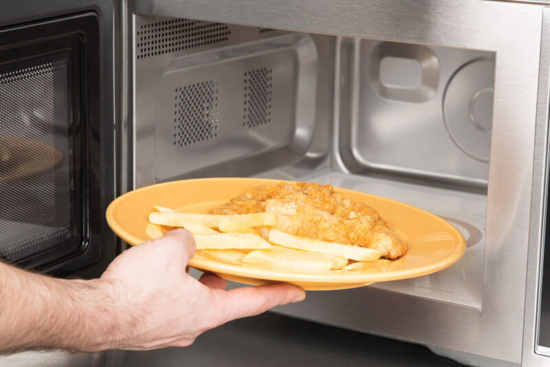 Today’s Multitasking Microwave Ovens - Foodservice Equipment Reports ...