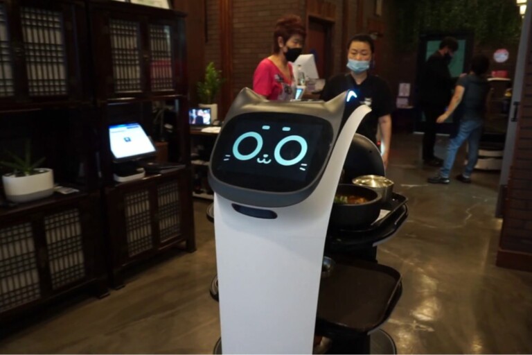 Hanu Korean BBQ Leverages Serving Robots - Foodservice Equipment ...