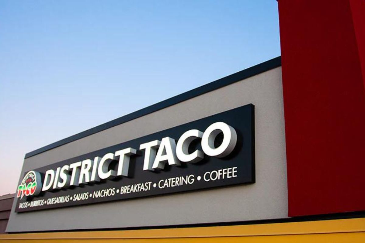 District Taco Signs Multiunit Development Deals - Foodservice Equipment ...