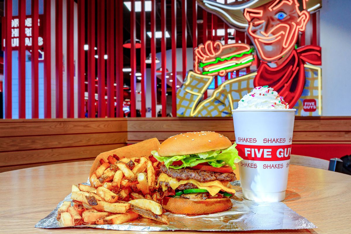 Five Guys’ Flagship Restaurant Boasts a Full Bar